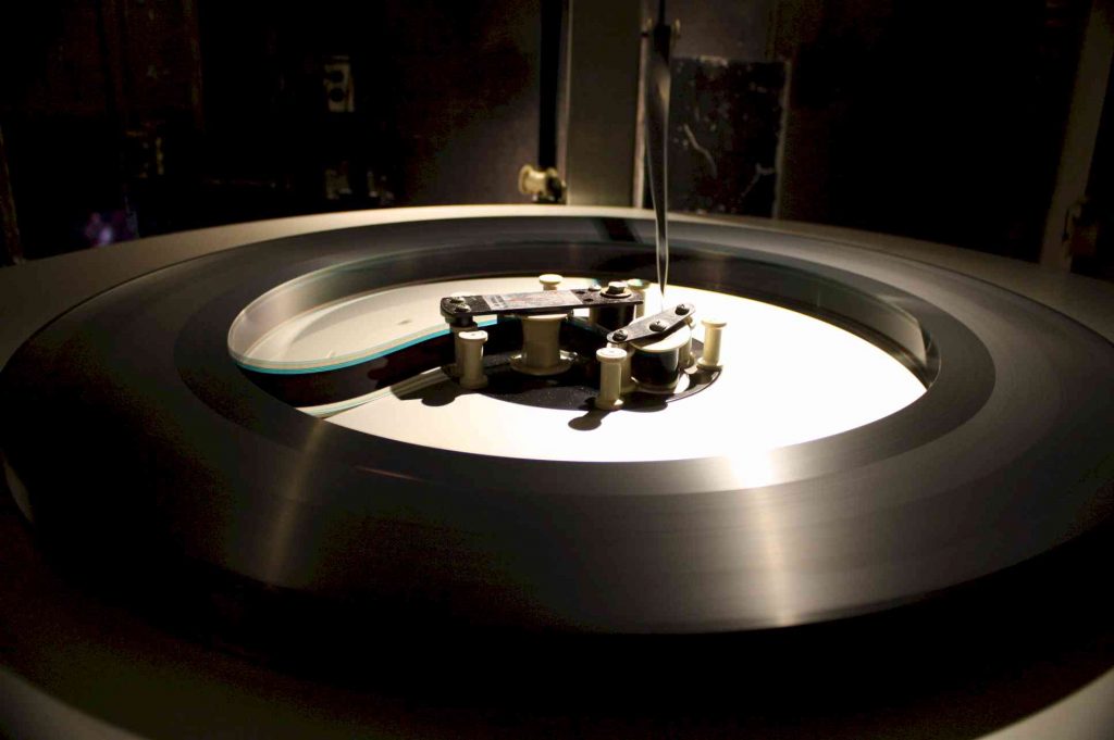 Paramount Reportedly Stops Delivery of Film Prints - Celluloid Junkie