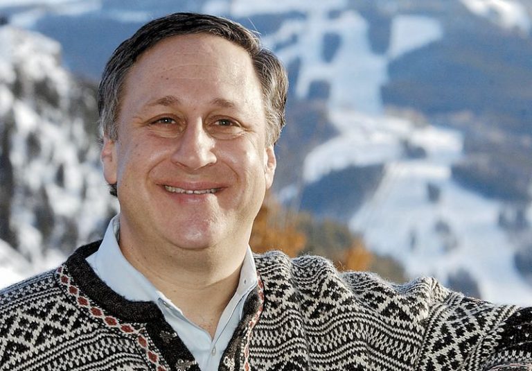 Carmike Cinemas Acquisition Caps Banner Year for Adam Aron at AMC